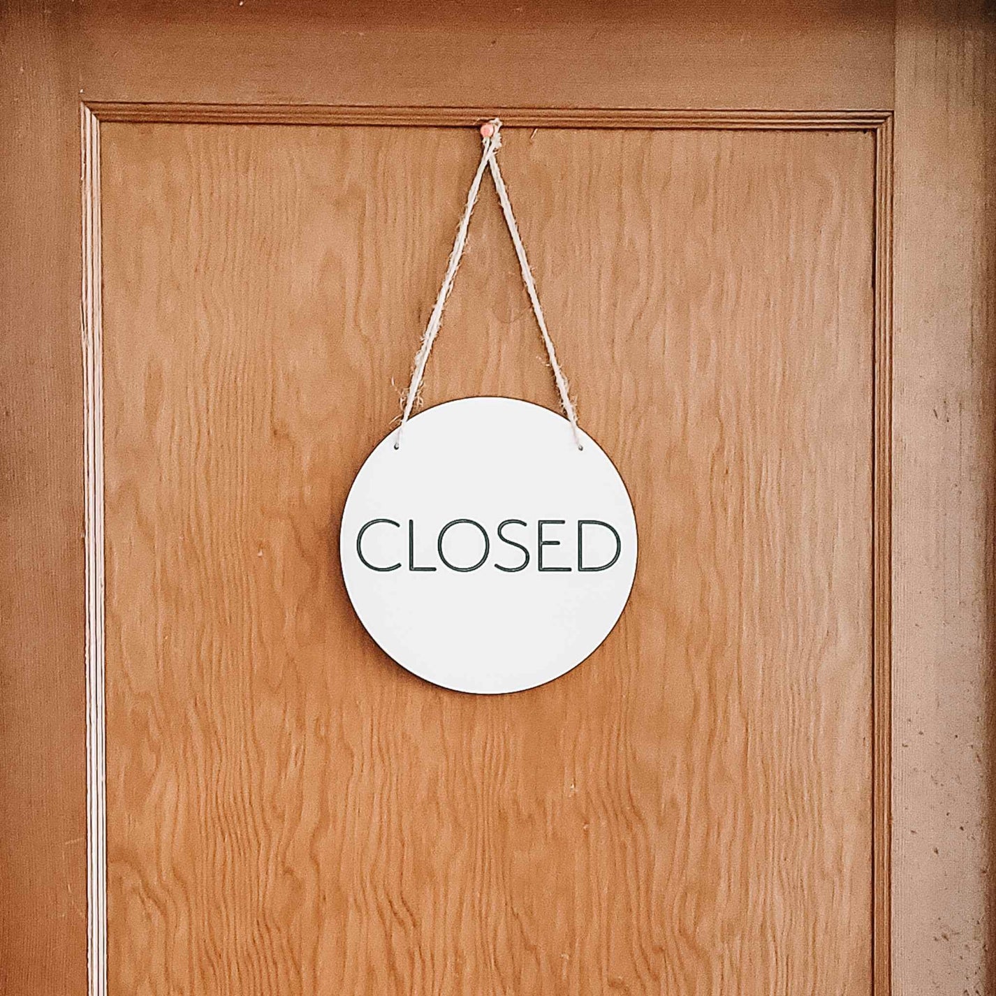 Open and Closed Window Sign – LETTERCUT
